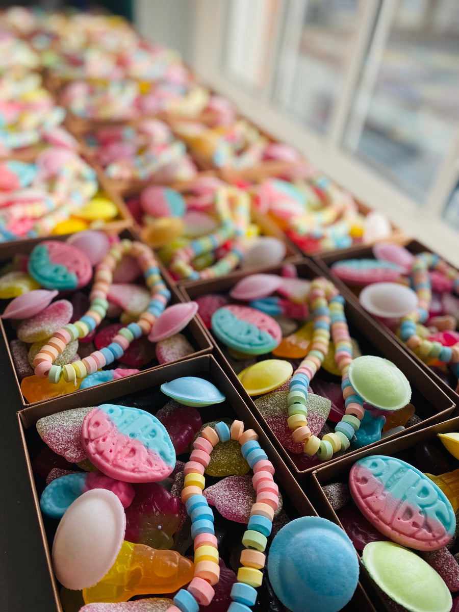 Original Pic n Mix sweet boxes delivered to your door in food safe box ...